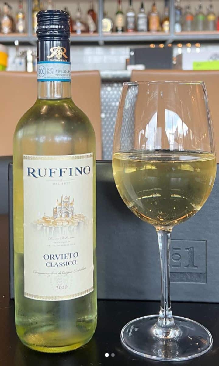 13 Best Wines of Umbria That Are a Must-Taste - Italian Cooking and ...