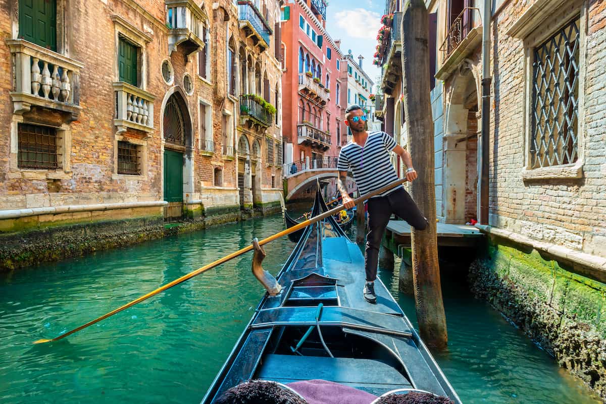 Mastering Tipping in Italy - Quick Answers for Savvy Travelers ...