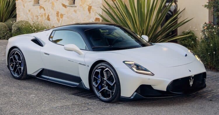 The 15 Famous Italian Car Brands - From Supercars to Mainstream ...